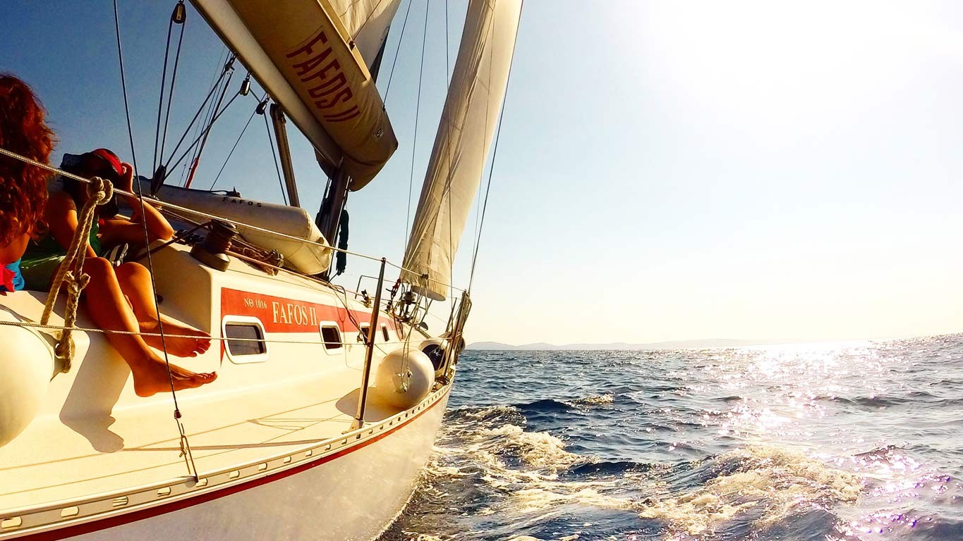 Sailing in Halkidiki - HalkidikiTravel.com
